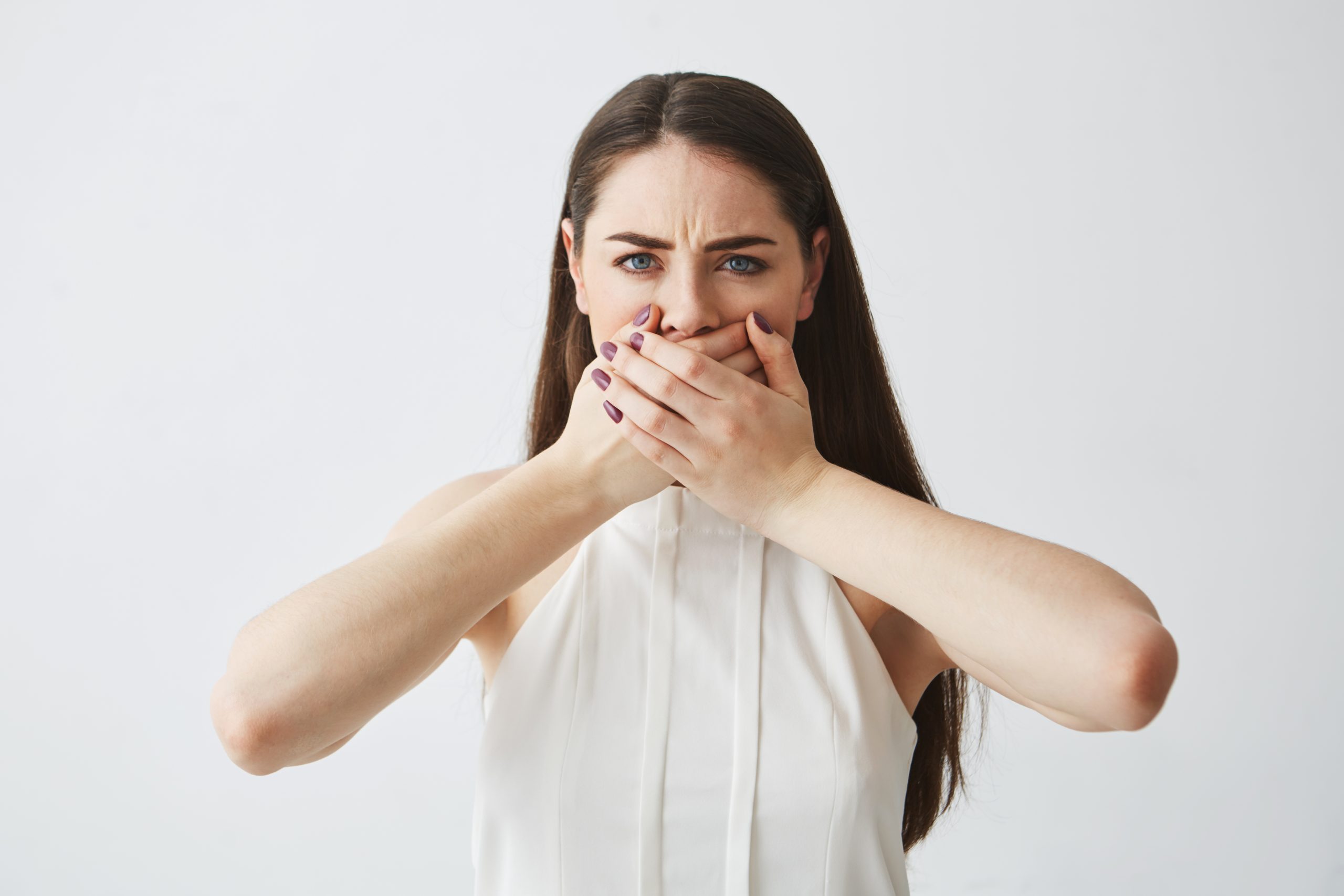 Halitosis en Sevilla: causas del mal aliento y tratamientos eficaces